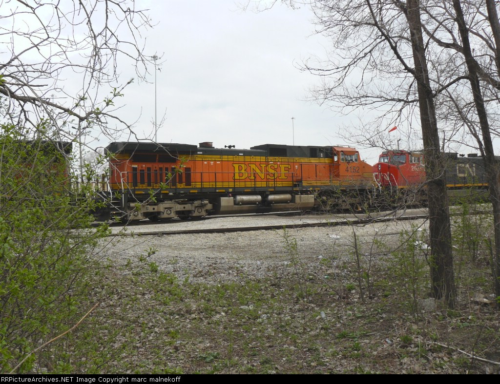 BNSF 4152